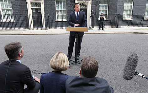 Politik und Polizei unter Druck - news.ORF.at