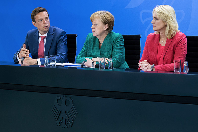 Asylstreit bedroht deutsche Koalition - news.ORF.at